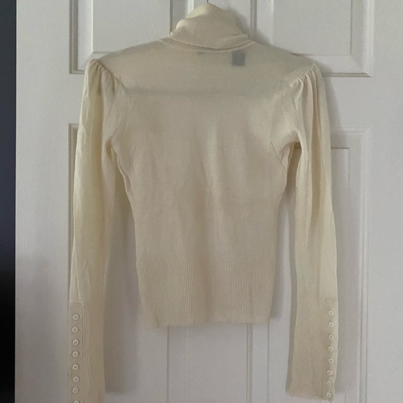 Moda International | Sweaters | Moda International From Victorias ...